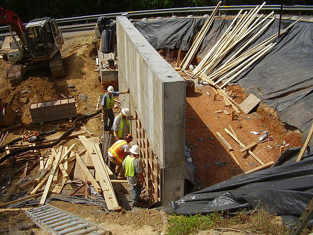 Repair and protection of Retaining Walls and Bridges. - Gulf Crete LTD.